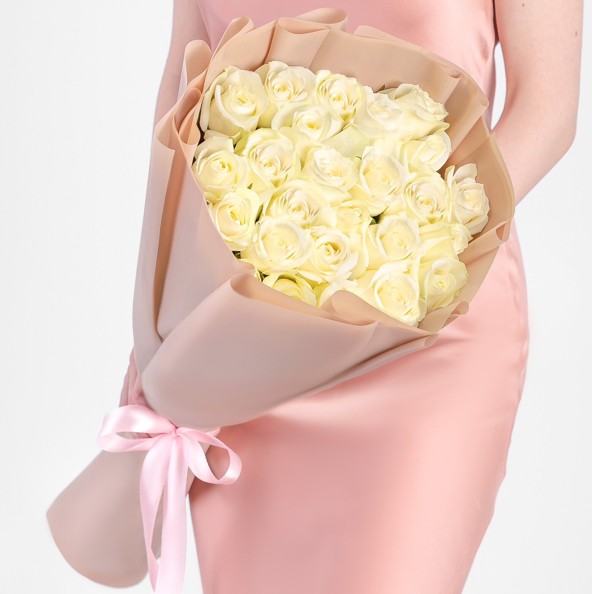 Букет Мегацвет24 "Аваланж", розы, 25 шт, высота 70 см, белый цвет