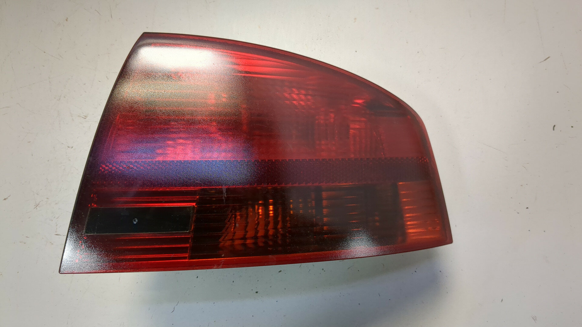 Фонарь (задний) правый Audi A4 (B7) Б/У