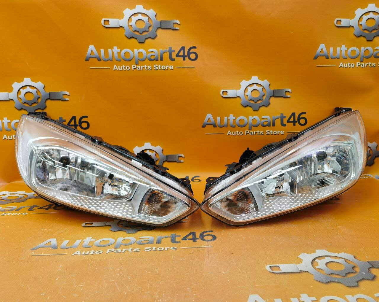 Фары комплект Правая - Левая Фокус 3 FORD FOCUS 3 хром рестайлинг с 2015 по 2019 год электрокорректор