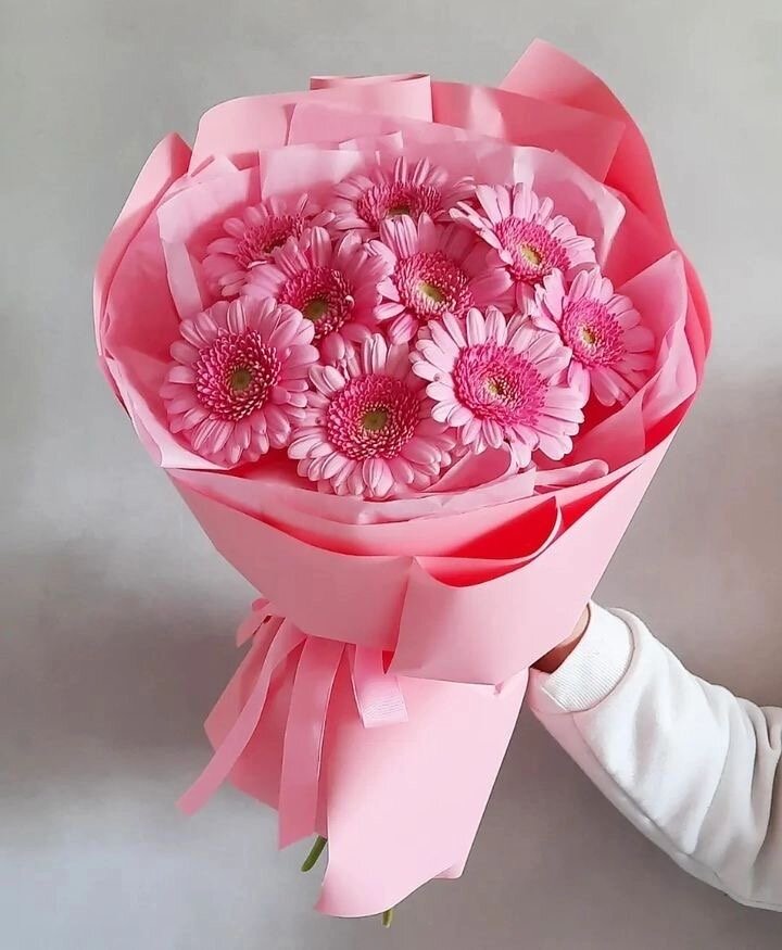 Монобукет из Гербер в стильной упаковки, на любое событие и мероприятие