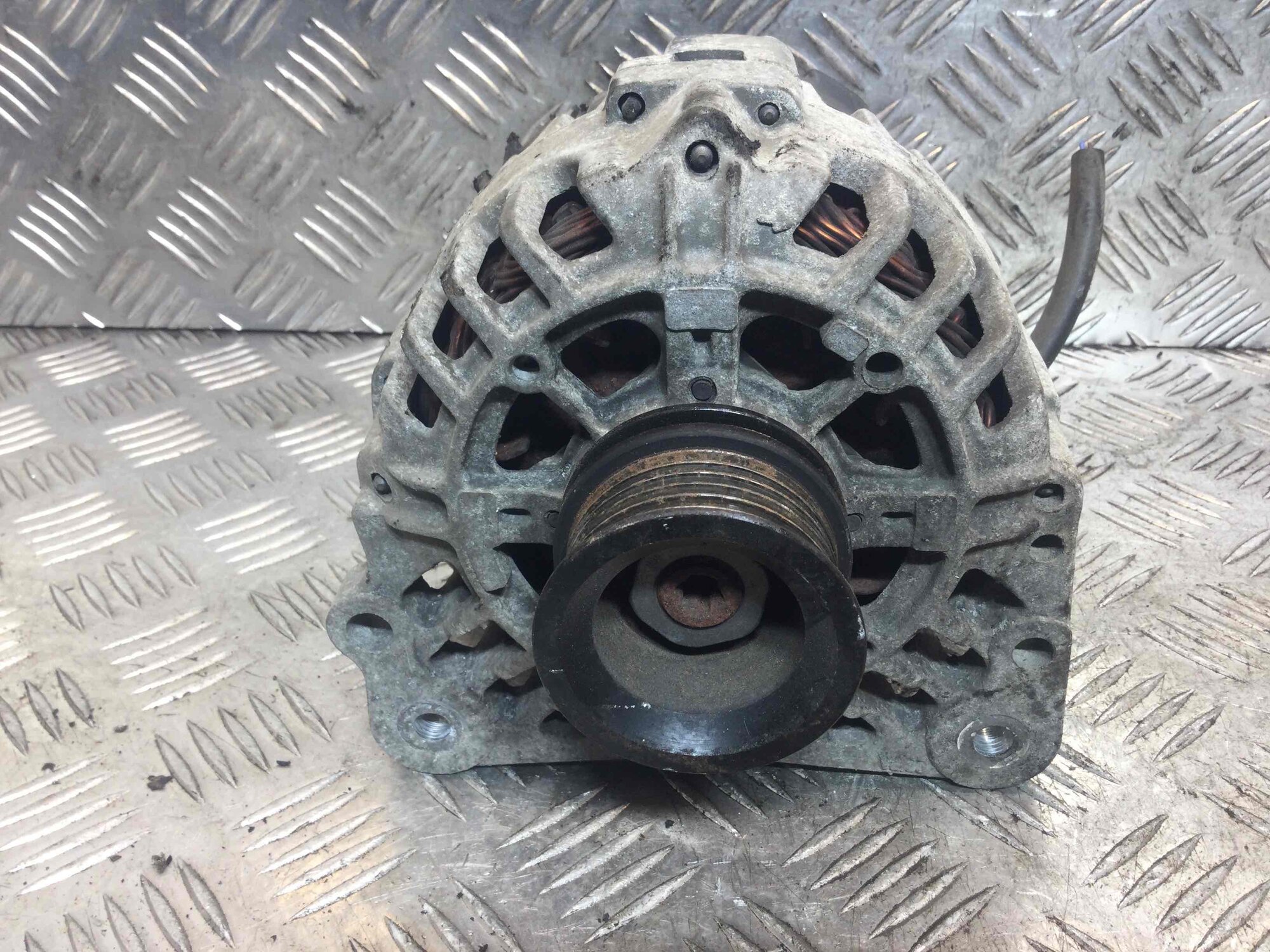 Б/У Генератор SEAT Ibiza 3 поколение (2001-2006) 2001 г.