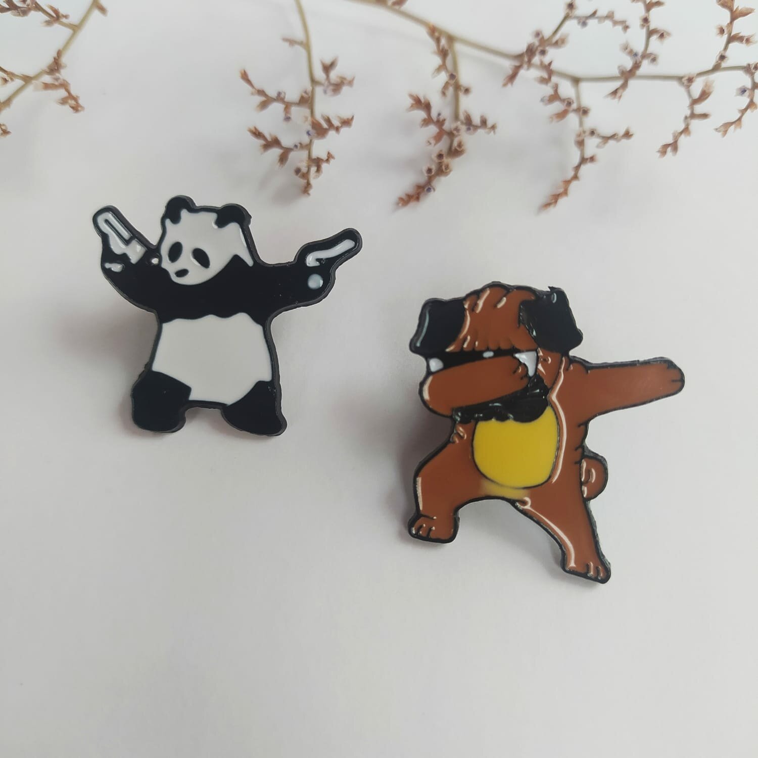 Брошь, эмаль