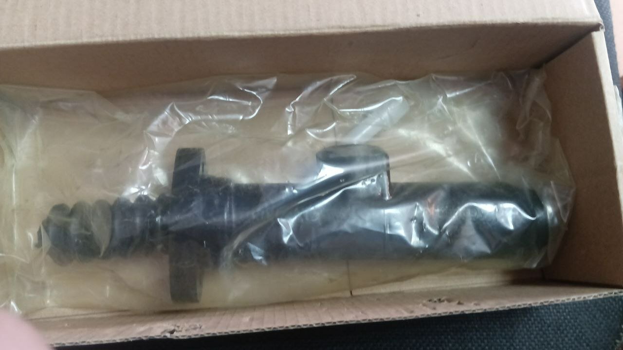 Цилиндр сцепления главный (FTE: KG23030.0.2) MAN M/F90, M/F2000, Bus NL, Lions (City) Centroliner STARKMEISTER S111454