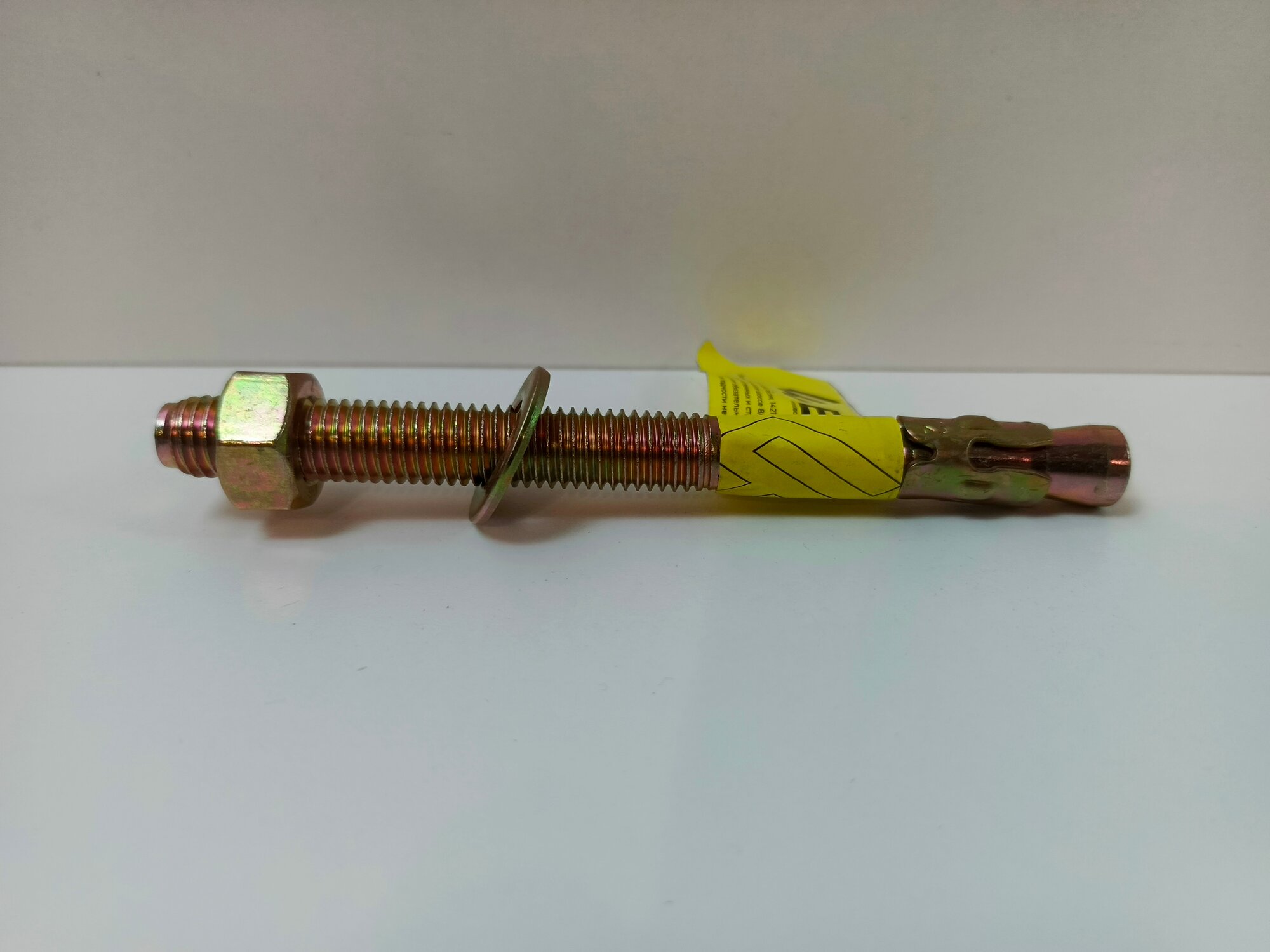 Клиновой анкер шпилька 12х140