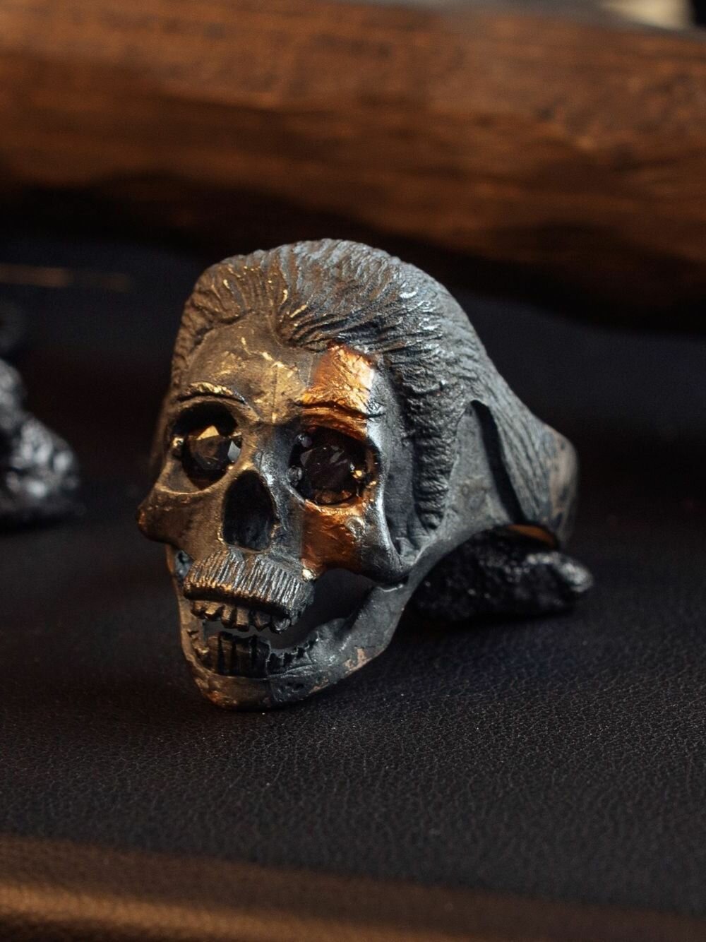 Перстень, серебро, 925 проба, чернение, шпинель, бриллиант