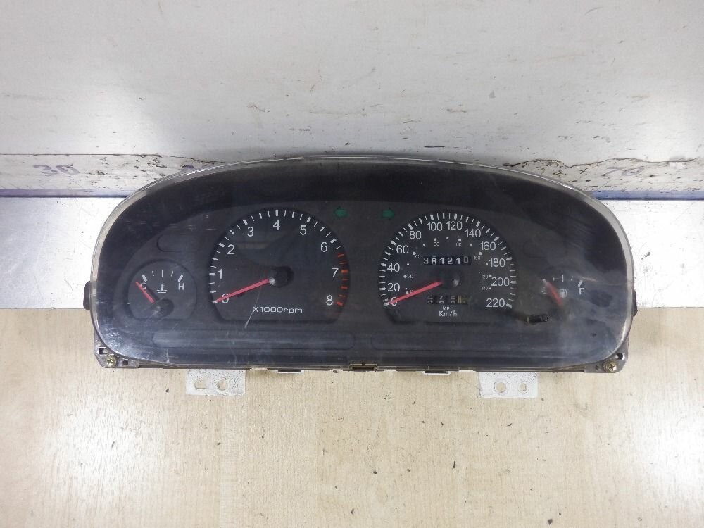 Панель приборов Kia Clarus