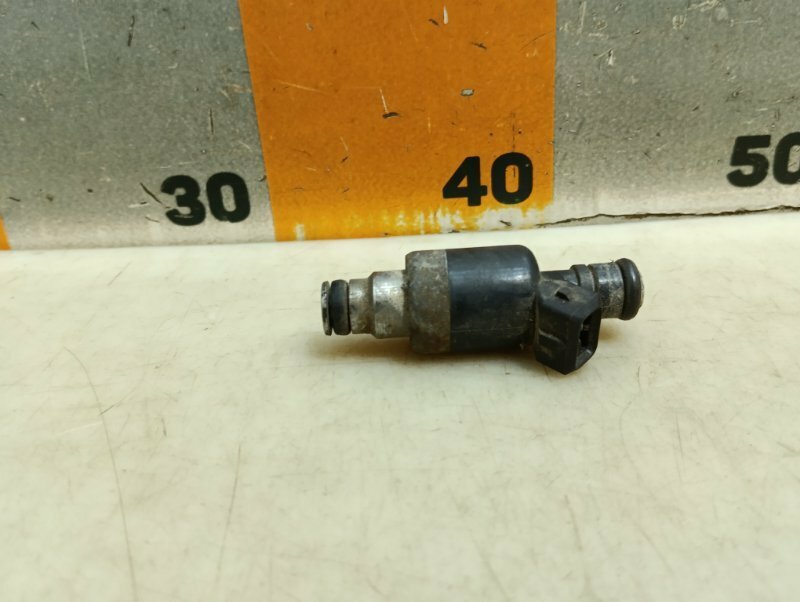 Б/У Форсунка топливная Opel Astra F 438216 OPEL арт. 17092023