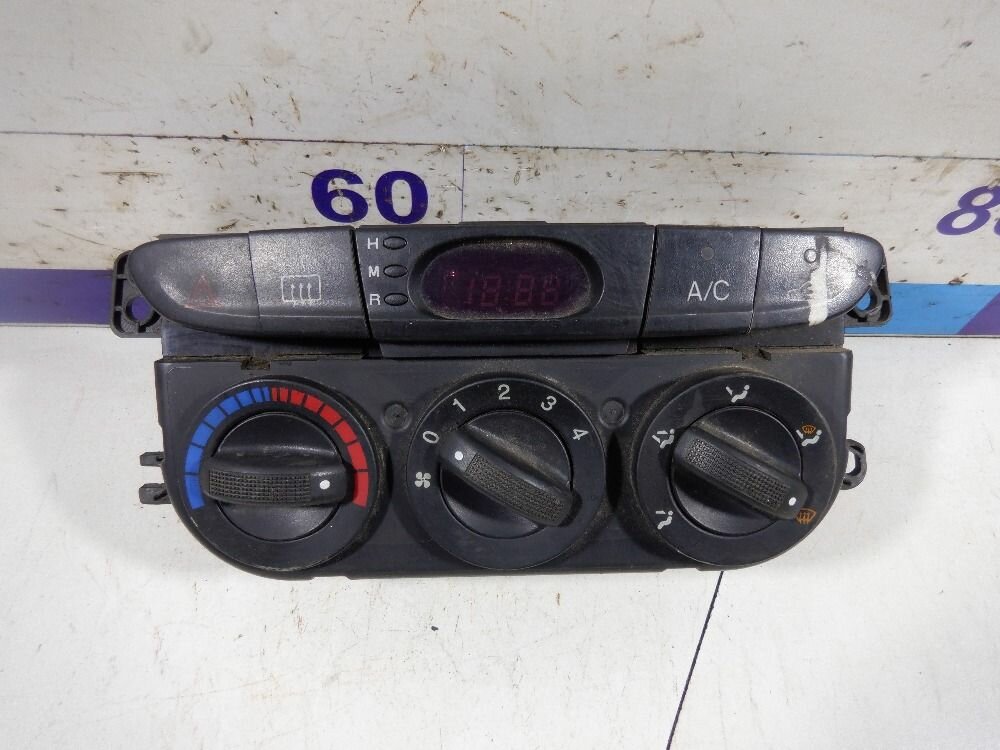 Блок управления отопителем Kia Sportage I