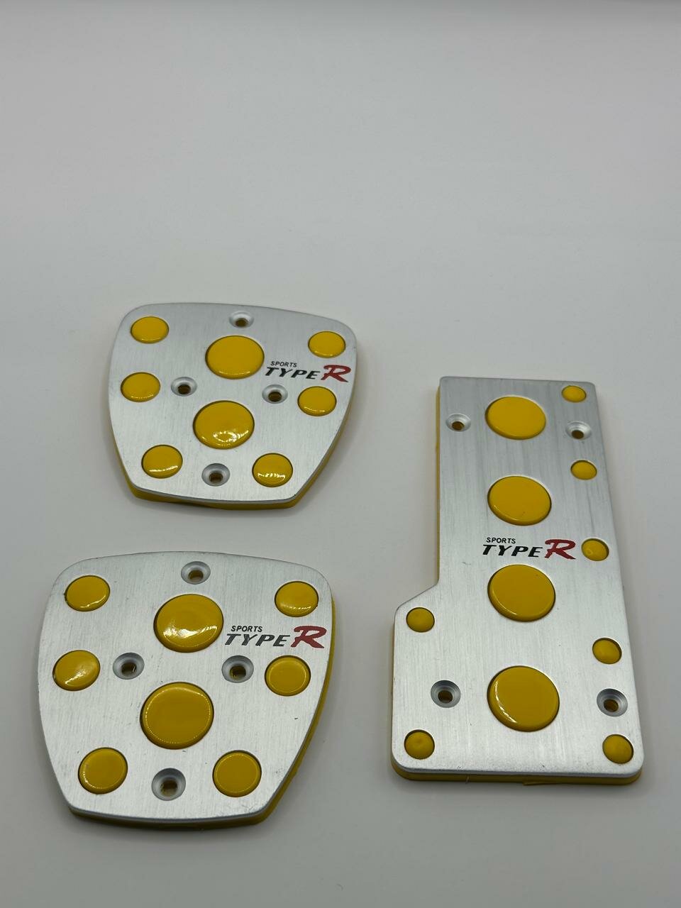 Накладки на педали ВАЗ и иномарки Желтый