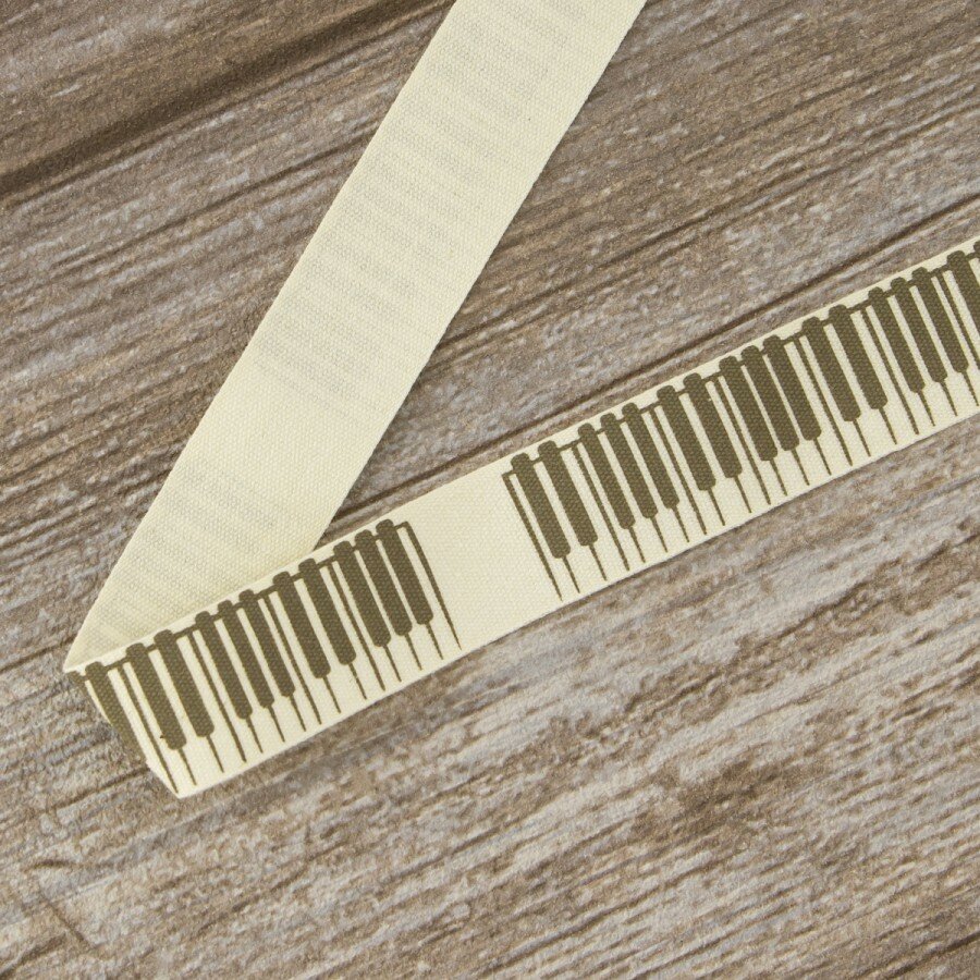 Лента хлопковая на картонной мини-катушке Клавишы 5 м белый HEMLINE VR20.019