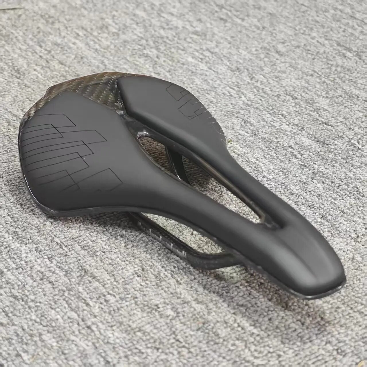 GOLDIX Унисекс Велосипедное Седло Из Углеродного Волокна Супер Легкое Сиденье Для Шоссейного Велосипеда Для Горных Велосипедо.