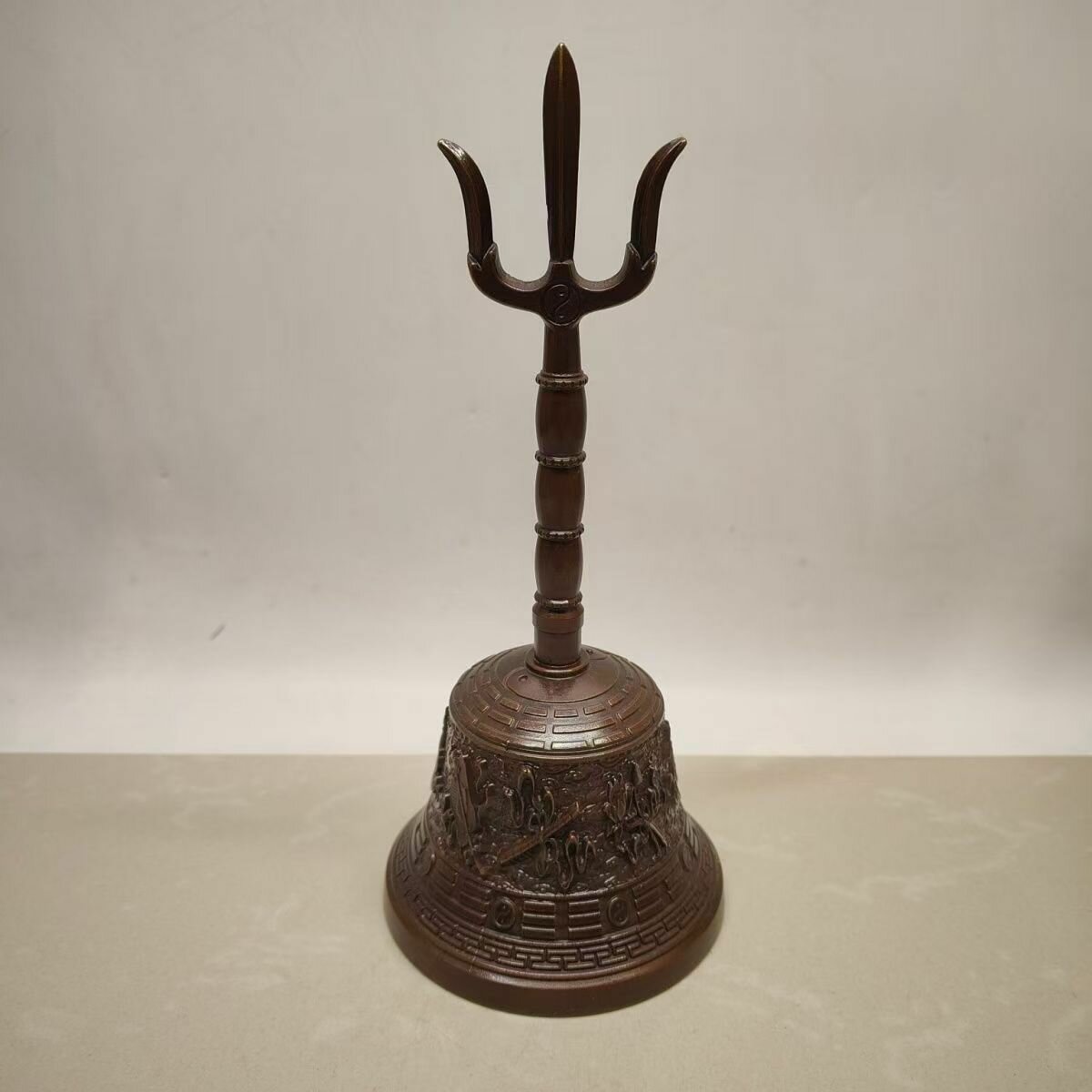 Буддийский колокольчик с ваджрой, высота 16 см