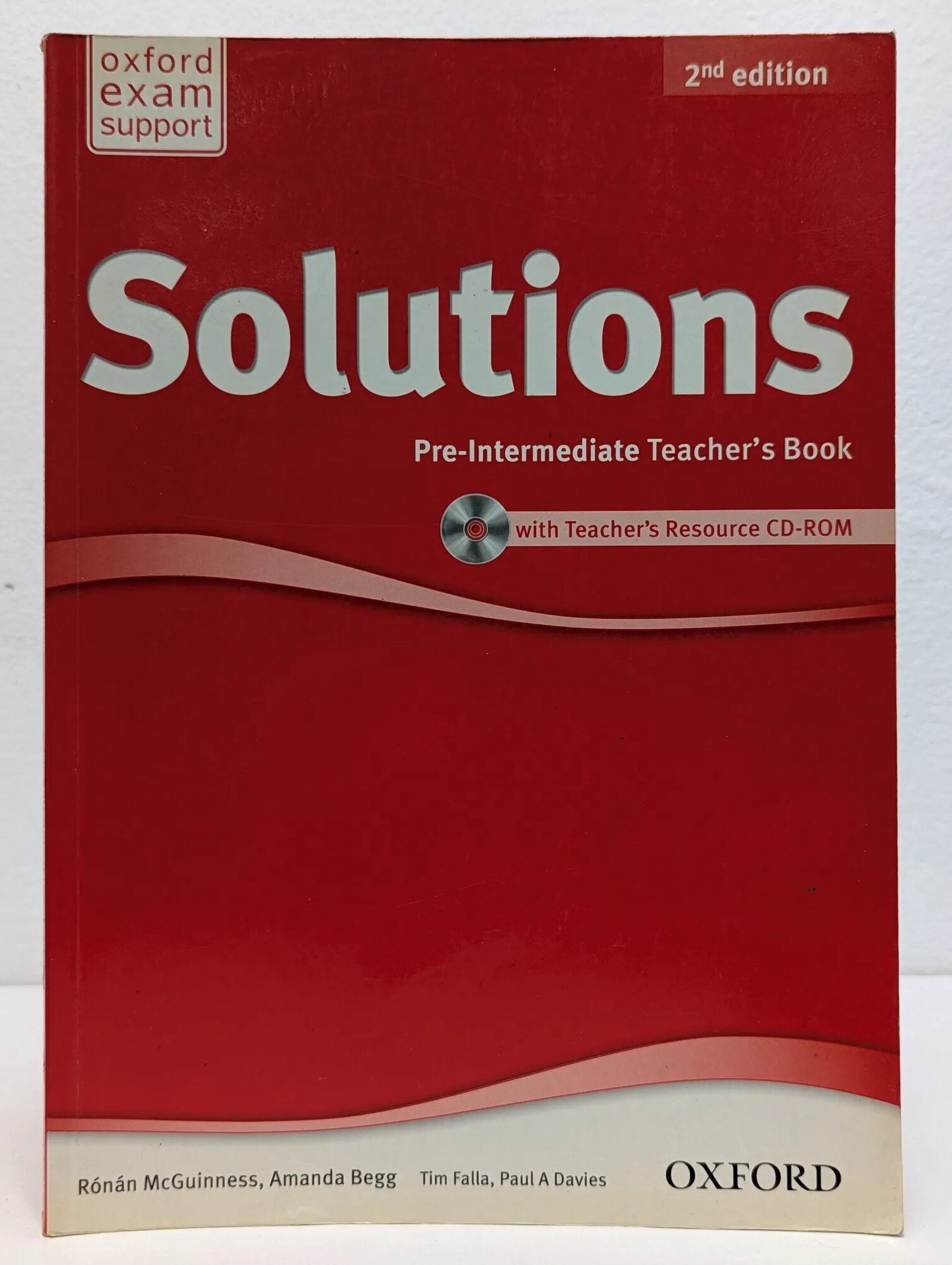 Solutions. Pre-Intermediate Teacher's Book McGuinness Rónán, Begg Amanda, Falla Tim 2013