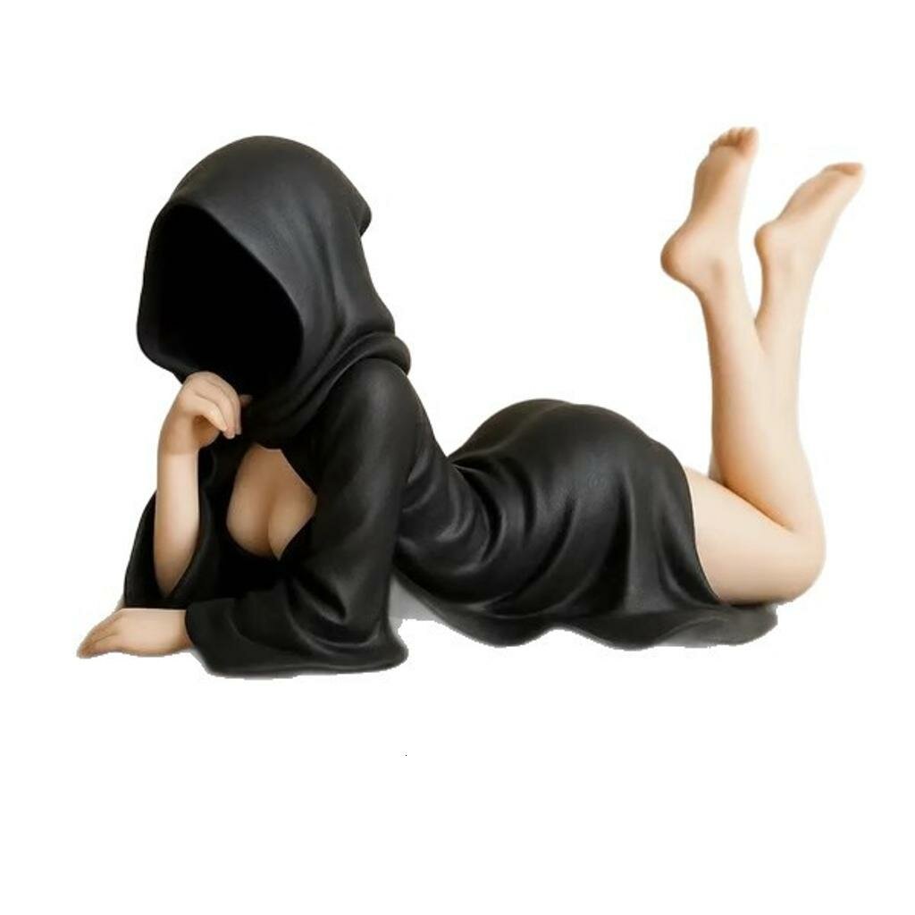 Статуэтка королевы в чёрной мантии, M