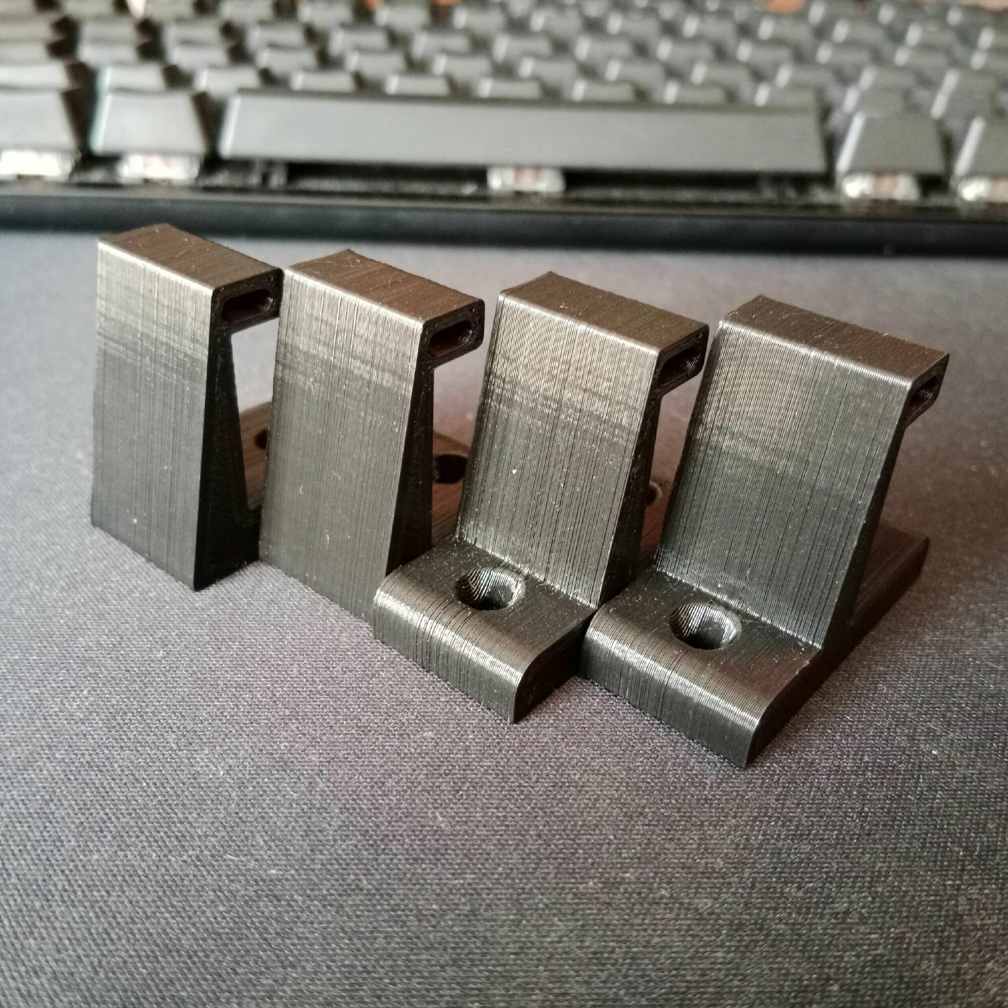 Кронштейн для PS4 Slim на стену