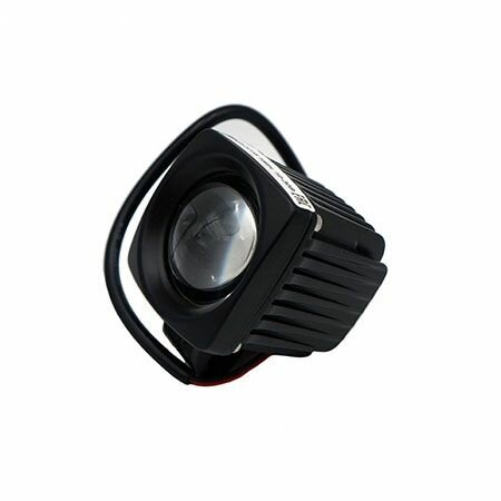 2903.3775 18Вт, 10-30V Фара-прожектор светодиодная, квадратная, на кроштейне, 2000 Lm, Все ТС