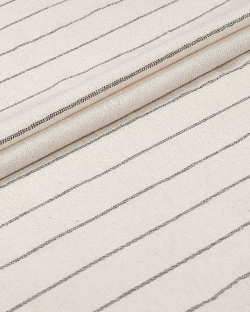 Тик матрасный. Плотность 170 гр/м2, состав: 70% хлопок, 30% полиэстер. Готовый отрез 10м*1,65м.