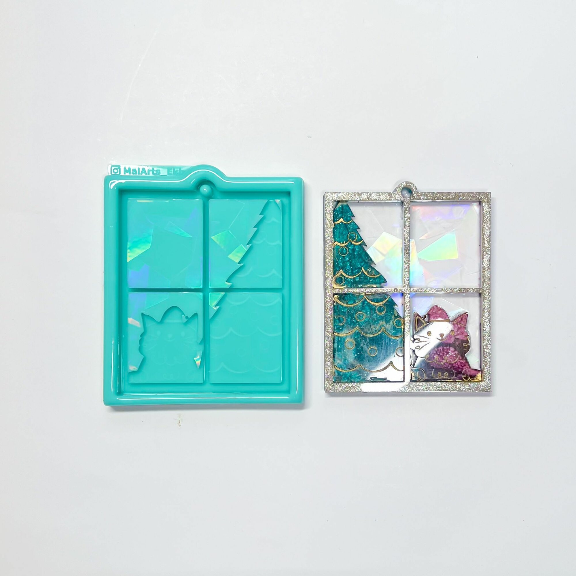 Силиконовый голографический молд для эпоксидной смолы новогодняя игрушка "Зимнее окошко с котиком"