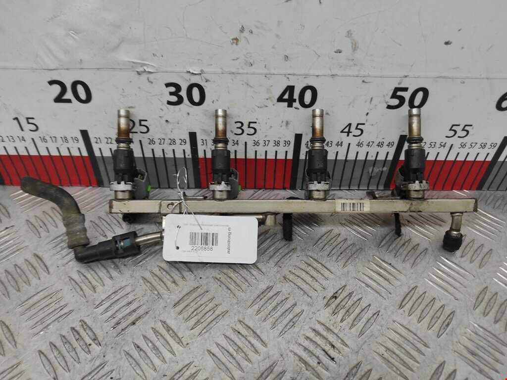 Форсунка бензиновая электрическая Opel Astra H 55559377 арт. 2206858