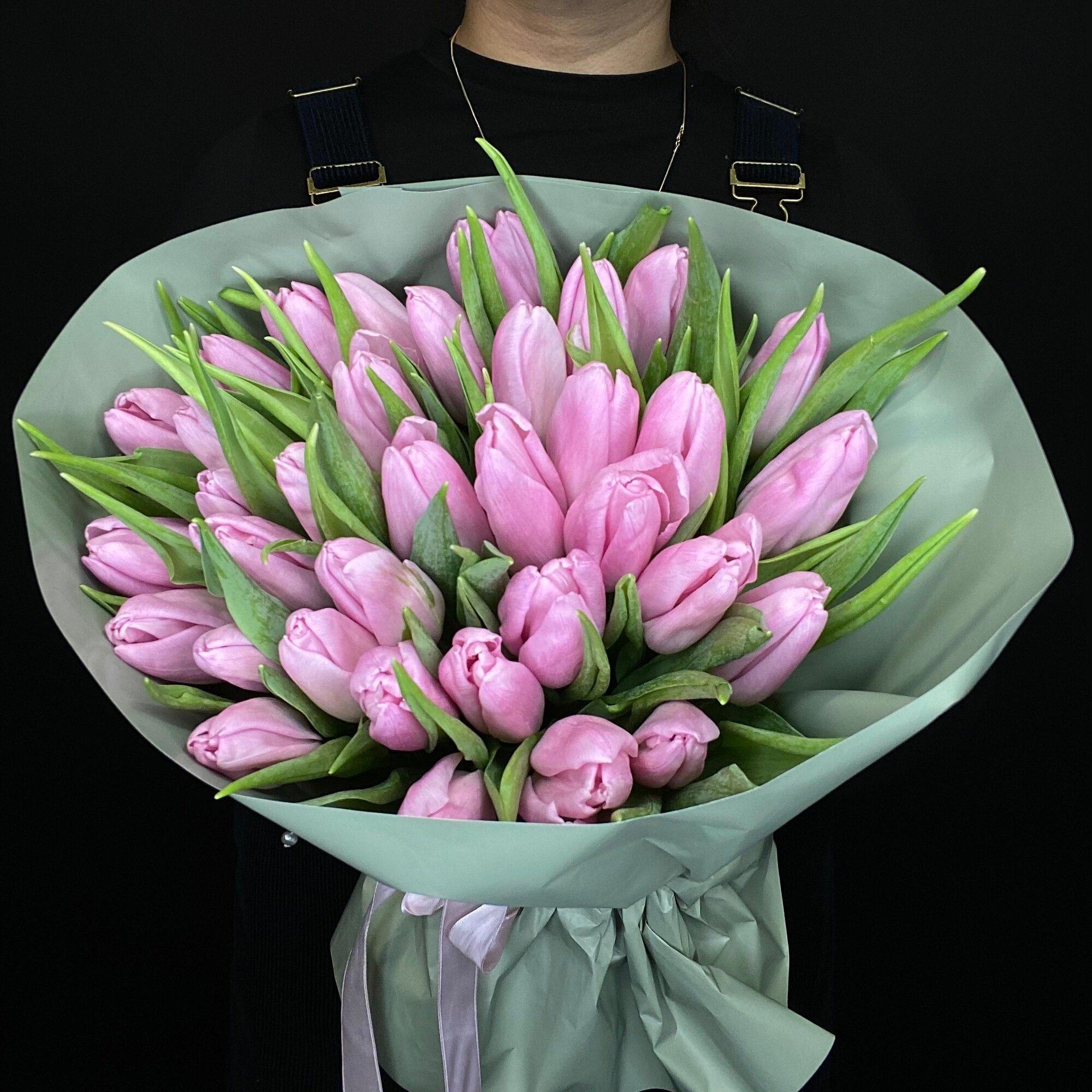 35 тюльпанов