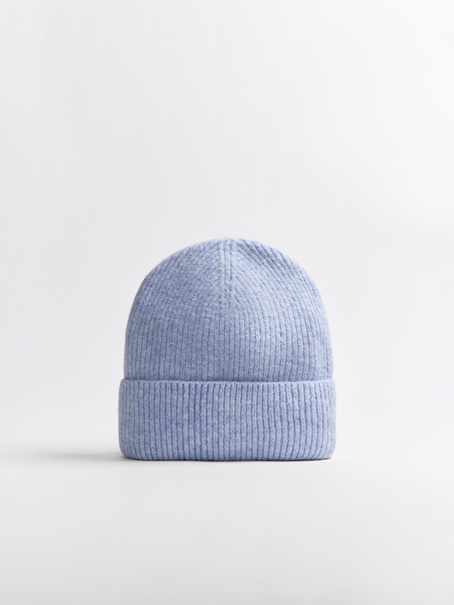 Шапка-бини для женщин