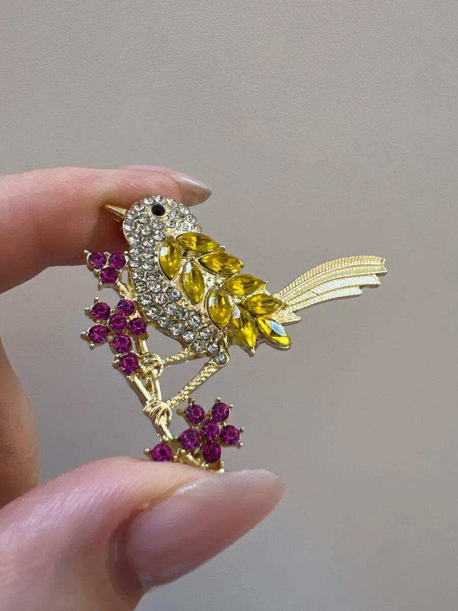 Брошь, циркон