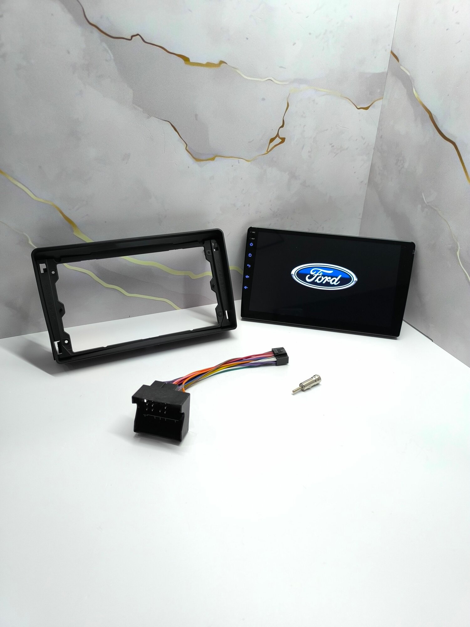 Магнитола Форд S-max, C-max, Фокус 2, Фьюжн, Транзит, андроид 2Gb+32Gb 9 дюймов 4 ядра 1.5 МГц, экран IPS с разрешением 1280*720, рамка универсальная для моделей Ford.