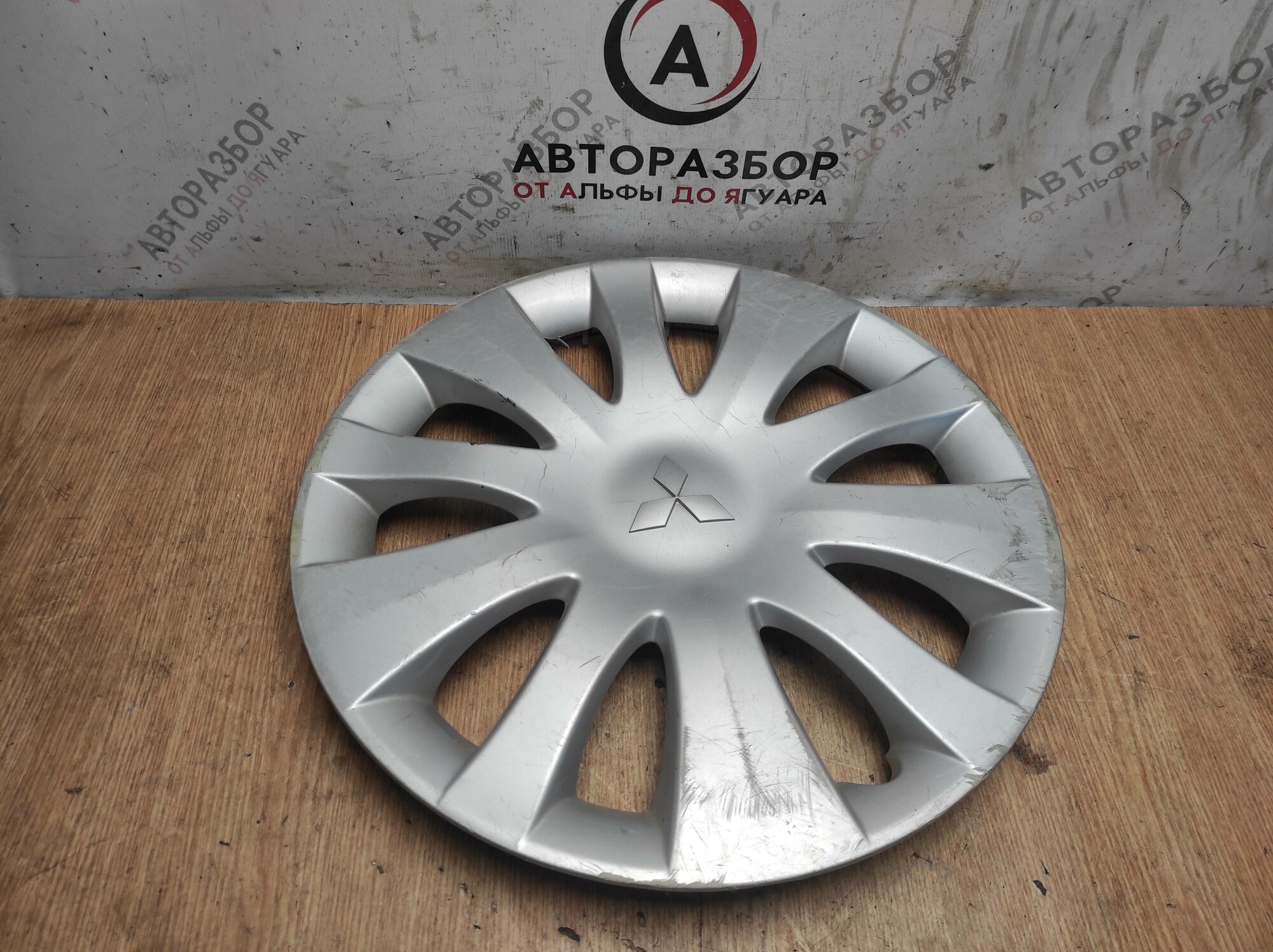 Колпак декоративный MITSUBISHI Lancer 9 (CS) 2003-2008 MN101587