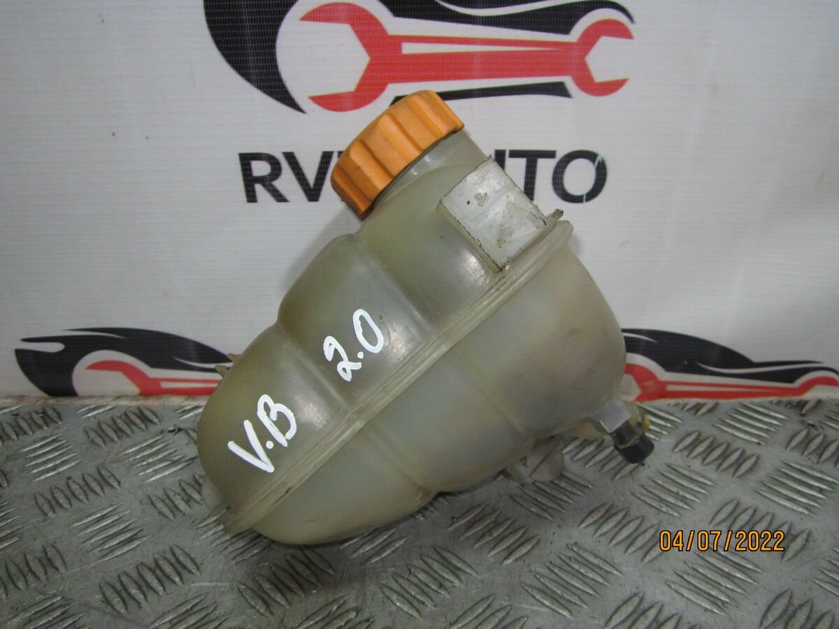 Бачок расширительный Opel Vectra B 1.6 1995-02 90499838