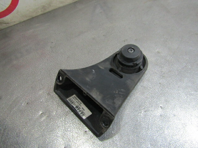 Кронштейн зеркала бордюрного бокового Mercedes Axor