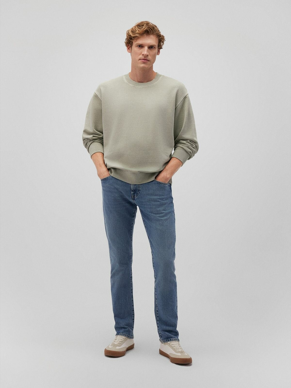 Джинсы зауженные 