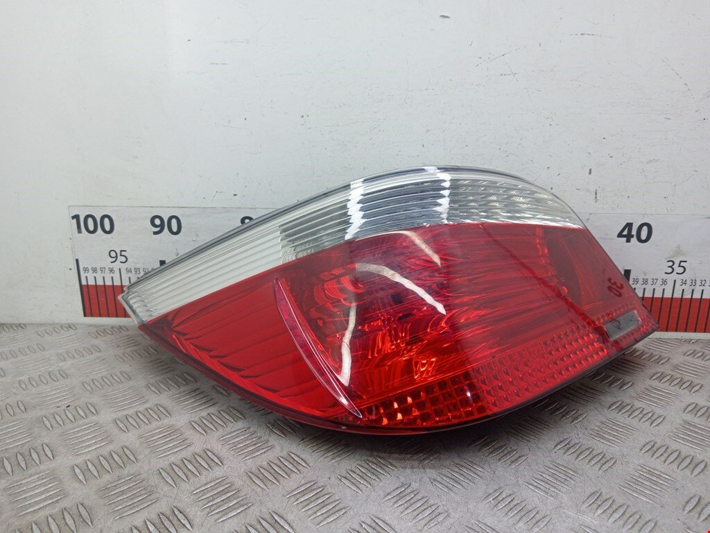 Фонарь задний левый BMW 5-Series (E60/E61) 63217165737 арт. 2258411