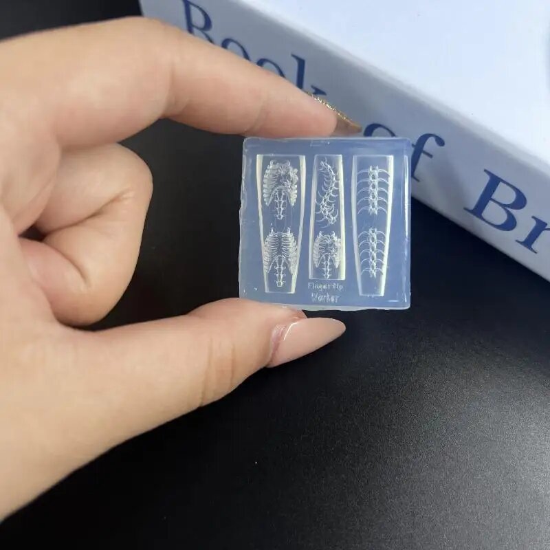 Силиконовый трафарет для ногтей KuZHEN, цвет A1