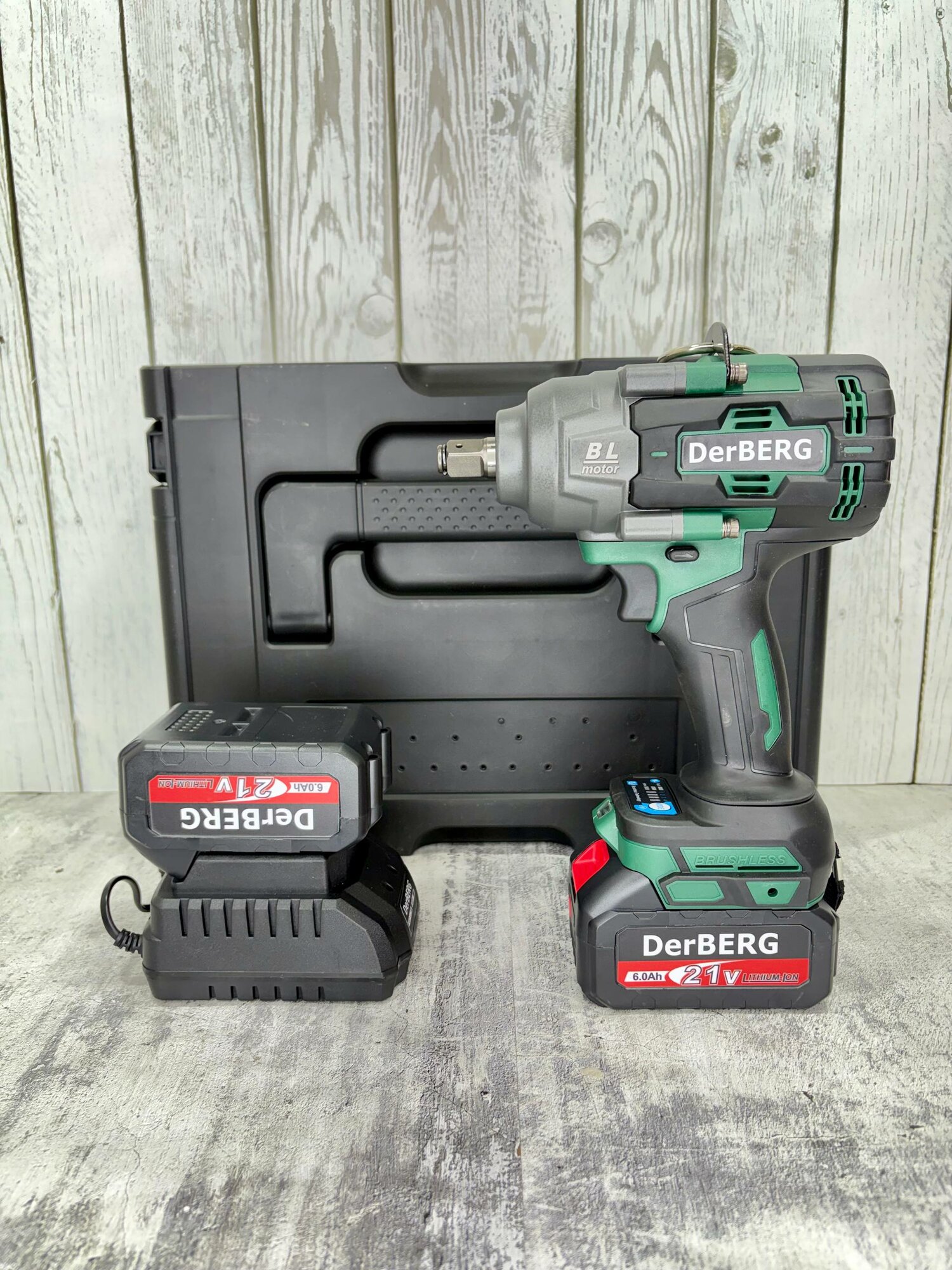 Гайковерт аккумуляторный 2250 Нм, 21 В, 6 Ач / для откручивания колесных гаек/ очень мощный