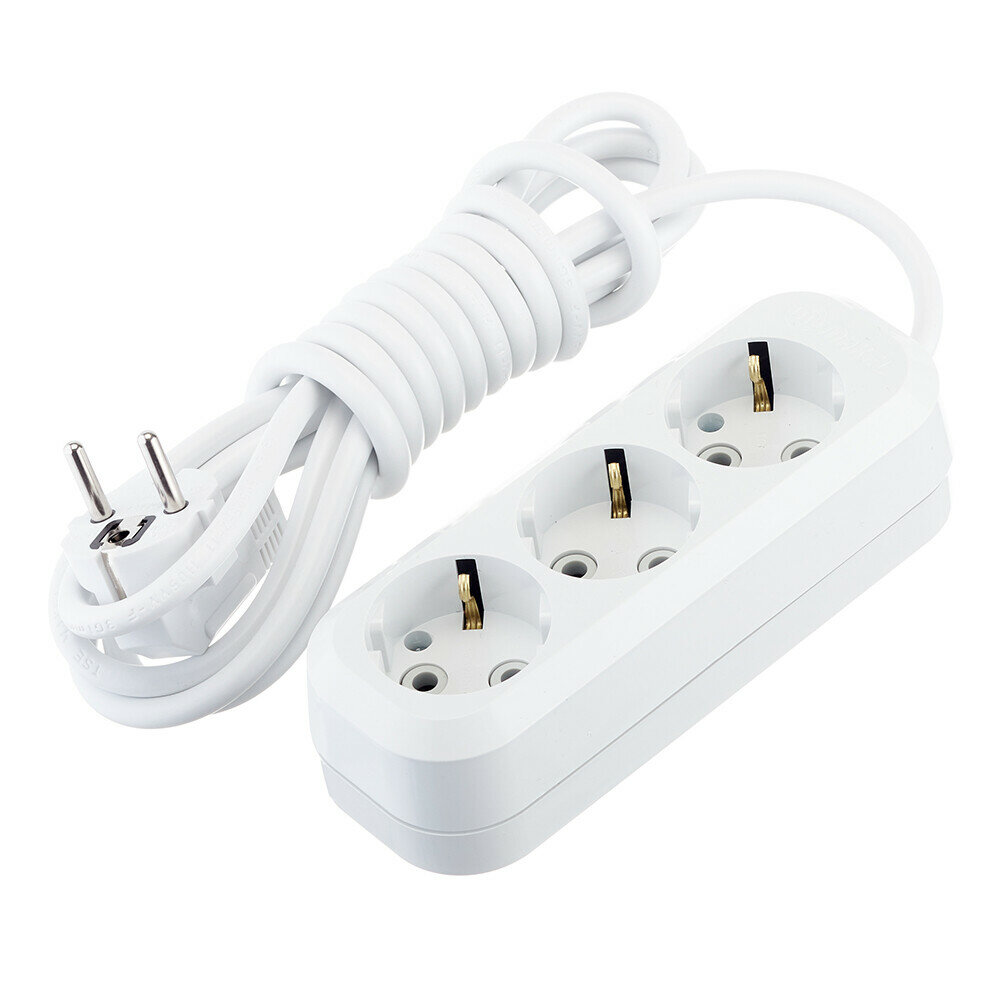 Удлинитель Makel 3 розетки 3 м ПВС 3х1 кв. мм 16 А 2,2 кВт белый MGP133