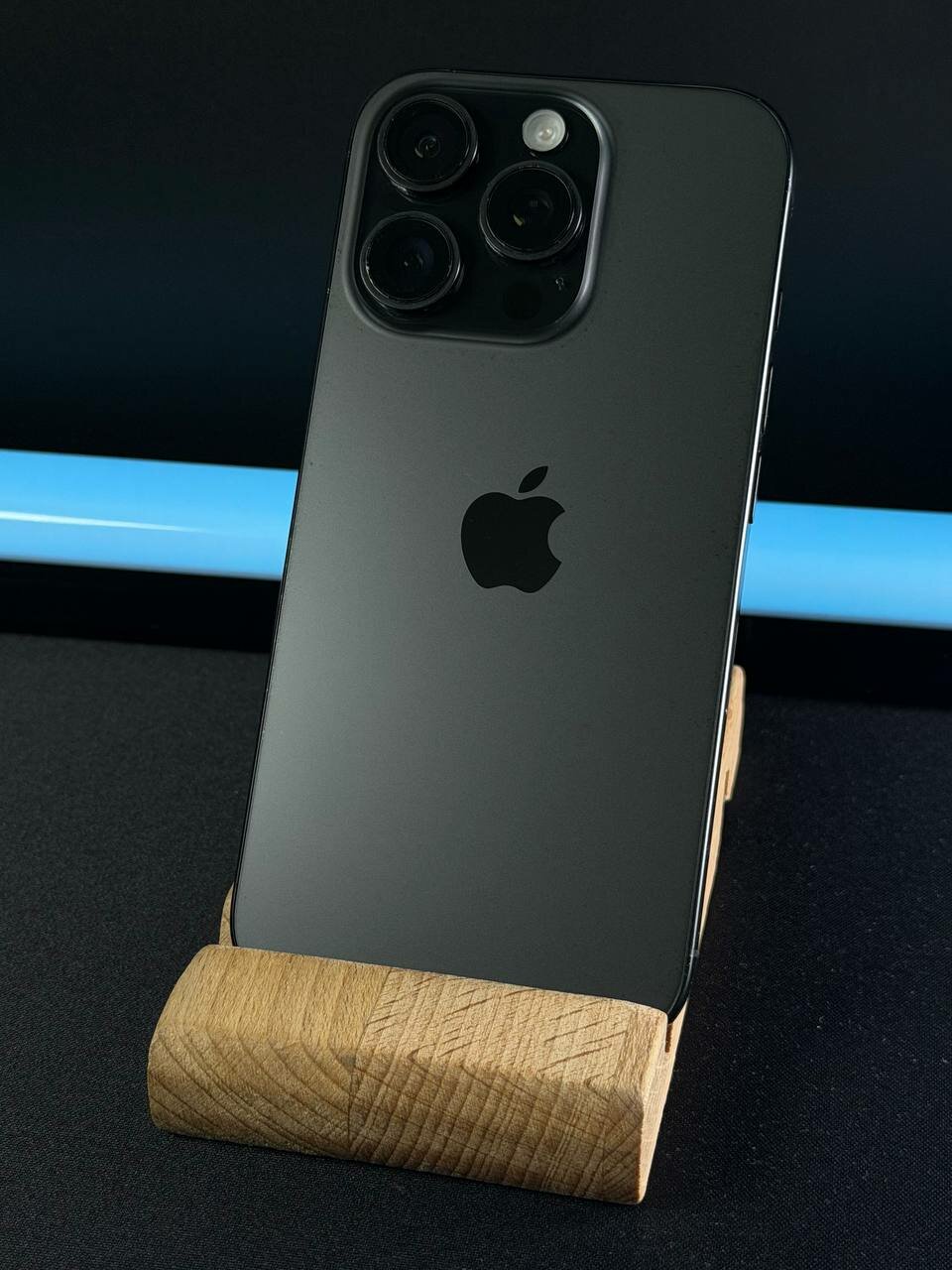 Смартфон Apple iPhone 16 Pro, 256gb, Black Titanium, J, nano SIM + eSIM