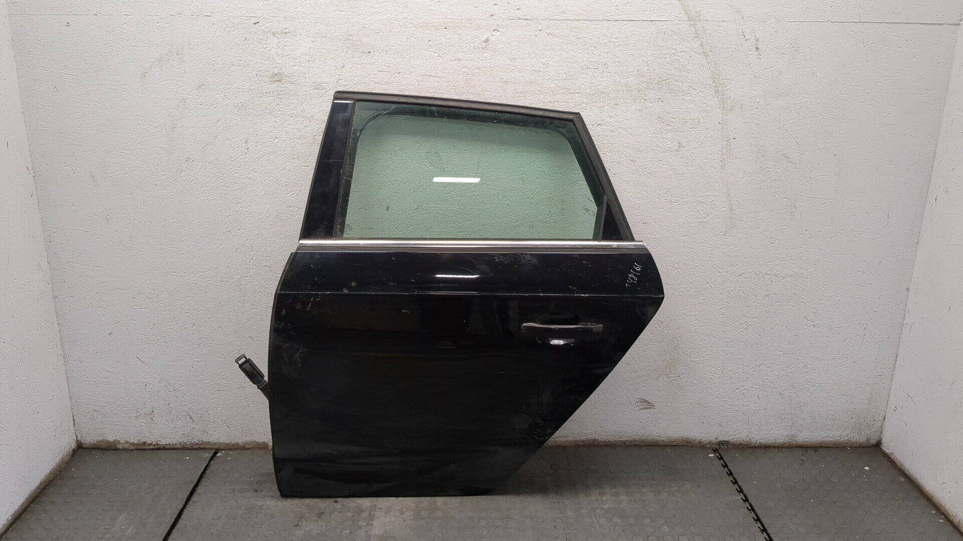 Дверь боковая (легковая) левая задняя Audi A3 (8V) Б/У