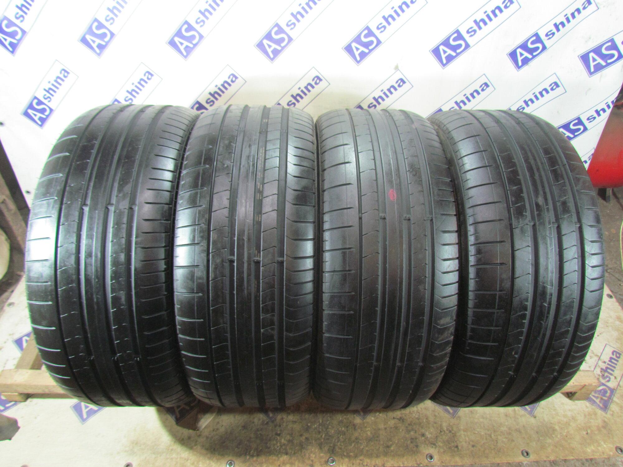 Pirelli P Zero PZ4 285 40 R22 летние БУ шины 20-35% износ , артикул 0023912