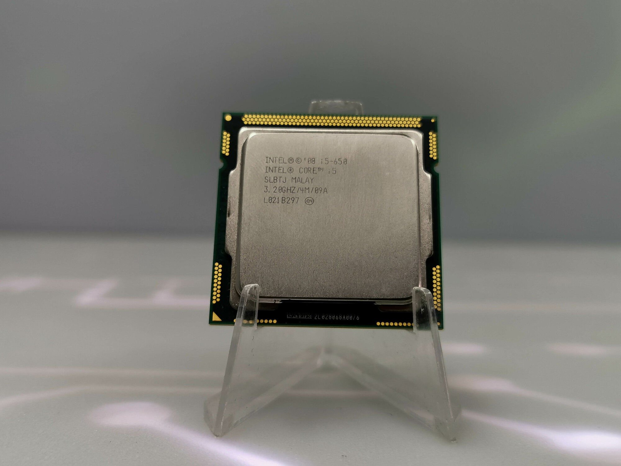 Процессор Intel Core i5-650 Clarkdale LGA1156, 2 x 3200 МГц, OEM