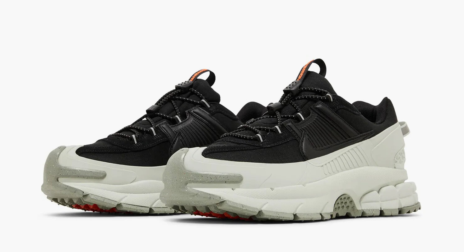 Кроссовки Zoom Vomero ROAM "Black Light Silver"