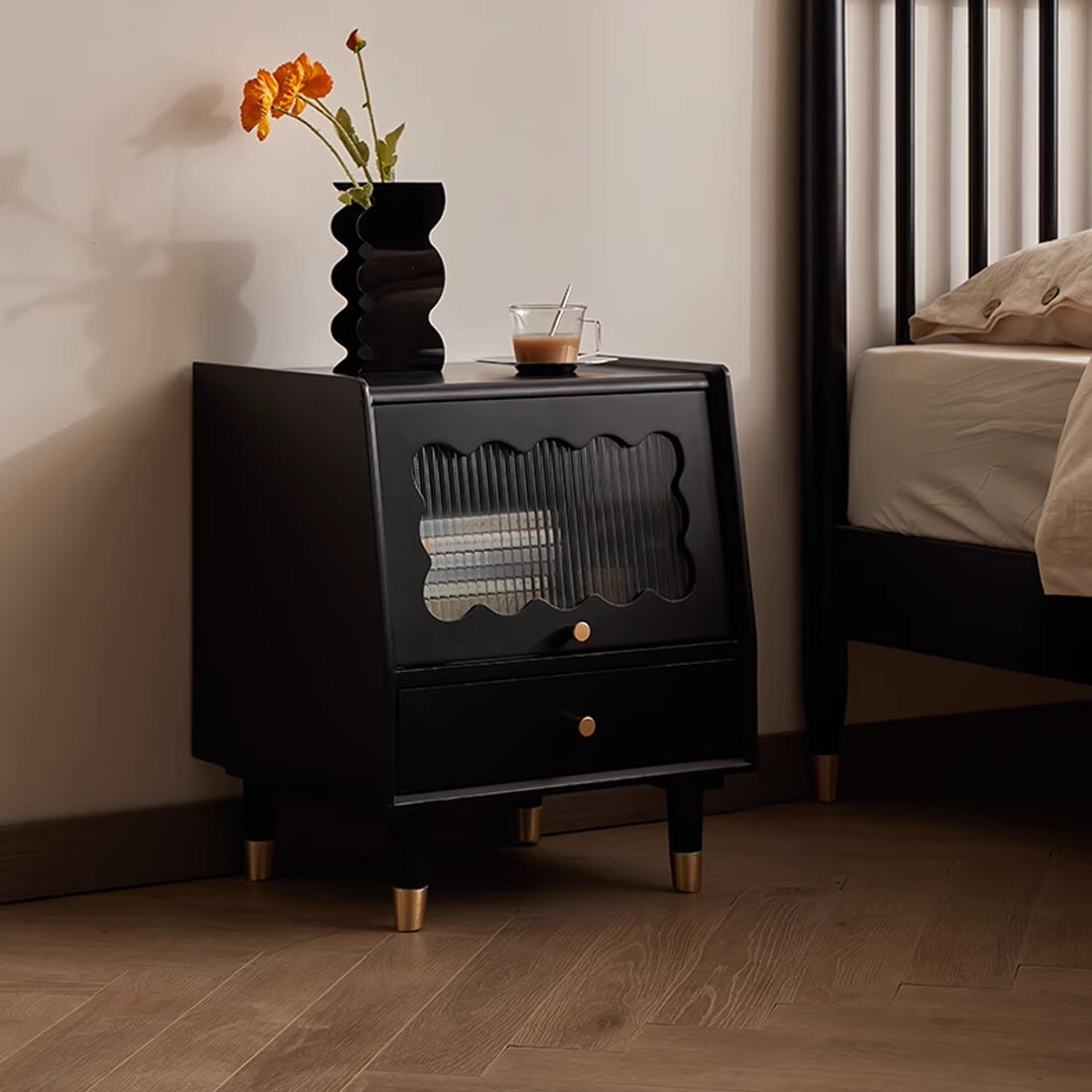 Дизайнерская деревянная тумбочка Tempesta (черный)