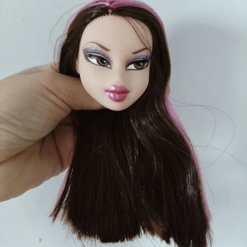 Голова куклы Bratz из пластика 1/7 Head D