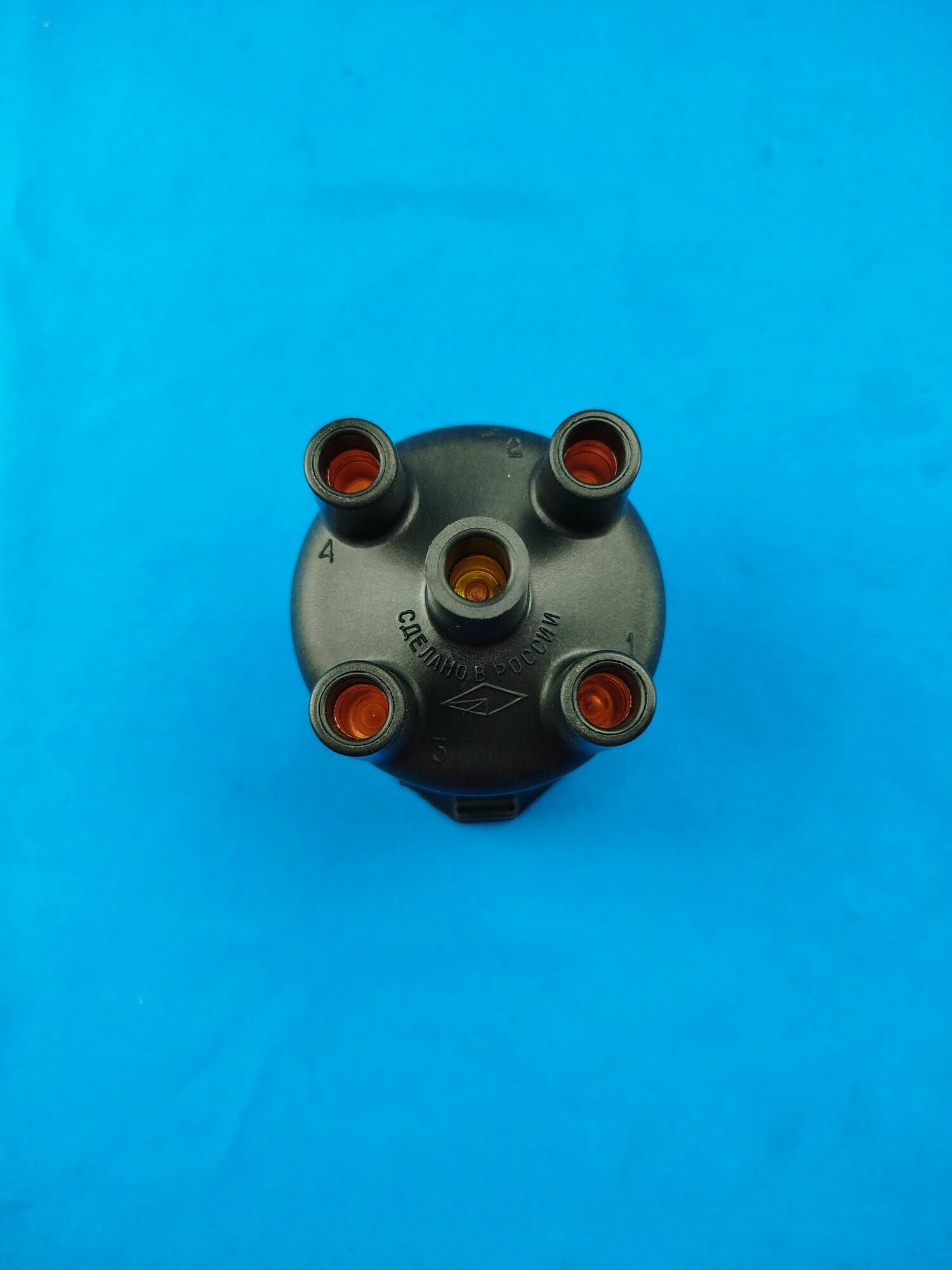 Крышка распределителя "АТЭ-2" для автомобилей ВАЗ 2101-07