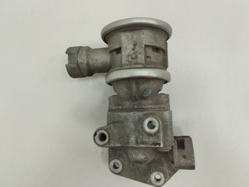 Клапан рециркуляции выхлопных газов Skoda Octavia A5 1Z- 2004-2013 кат.номер: 06A131166E