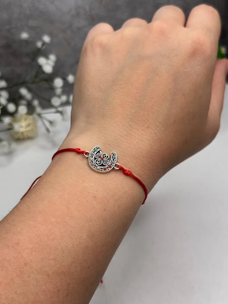 Браслет-нить