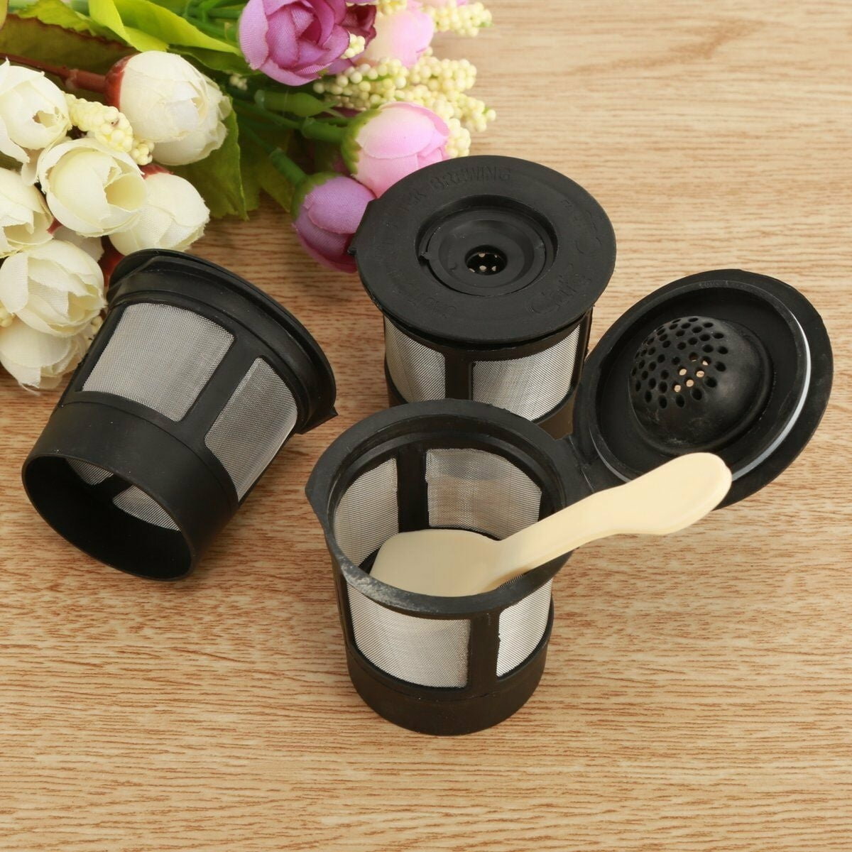 3 многоразовых заправляемых фильтров K-Cup для кофемашин Keurig K50, K55, B31, B40, B44, B60, B66, B70, B77, B200, B140, B145, Kcup, Mr. Coffee Kcup, материал пластик пищевой степени + нержавеющая сталь, включая 3 фильтра + 1 ложку для кофе