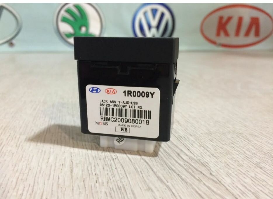 Разъем USB AUX для Hyundai Solaris 2010-2017, ЮСБ аукс