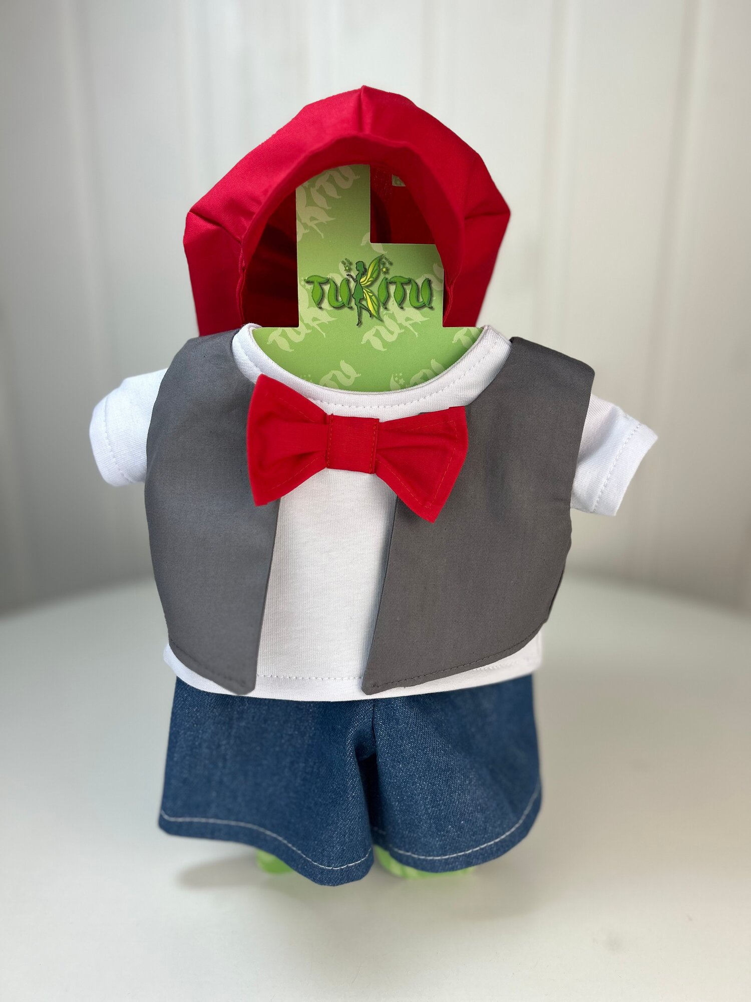 Комплект одежды для пупсов 47 см: футболка, жилетка, шорты, кепка, арт. 95