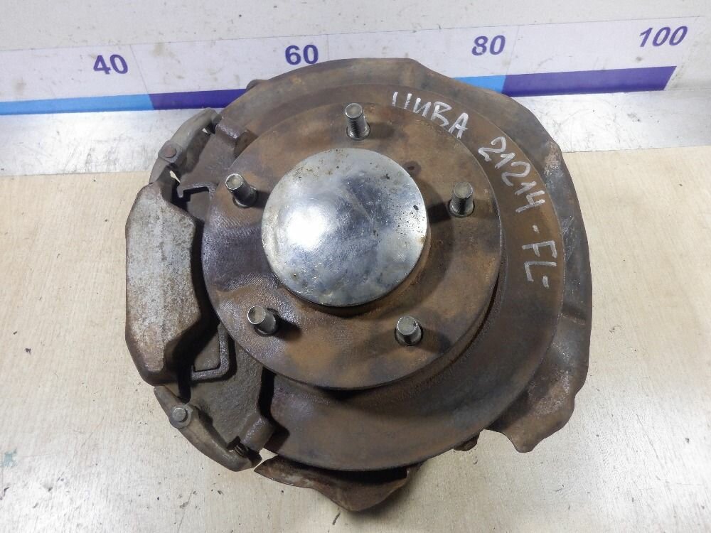 Кулак передний левый Ваз (Lada) Нива 21214 21213001013