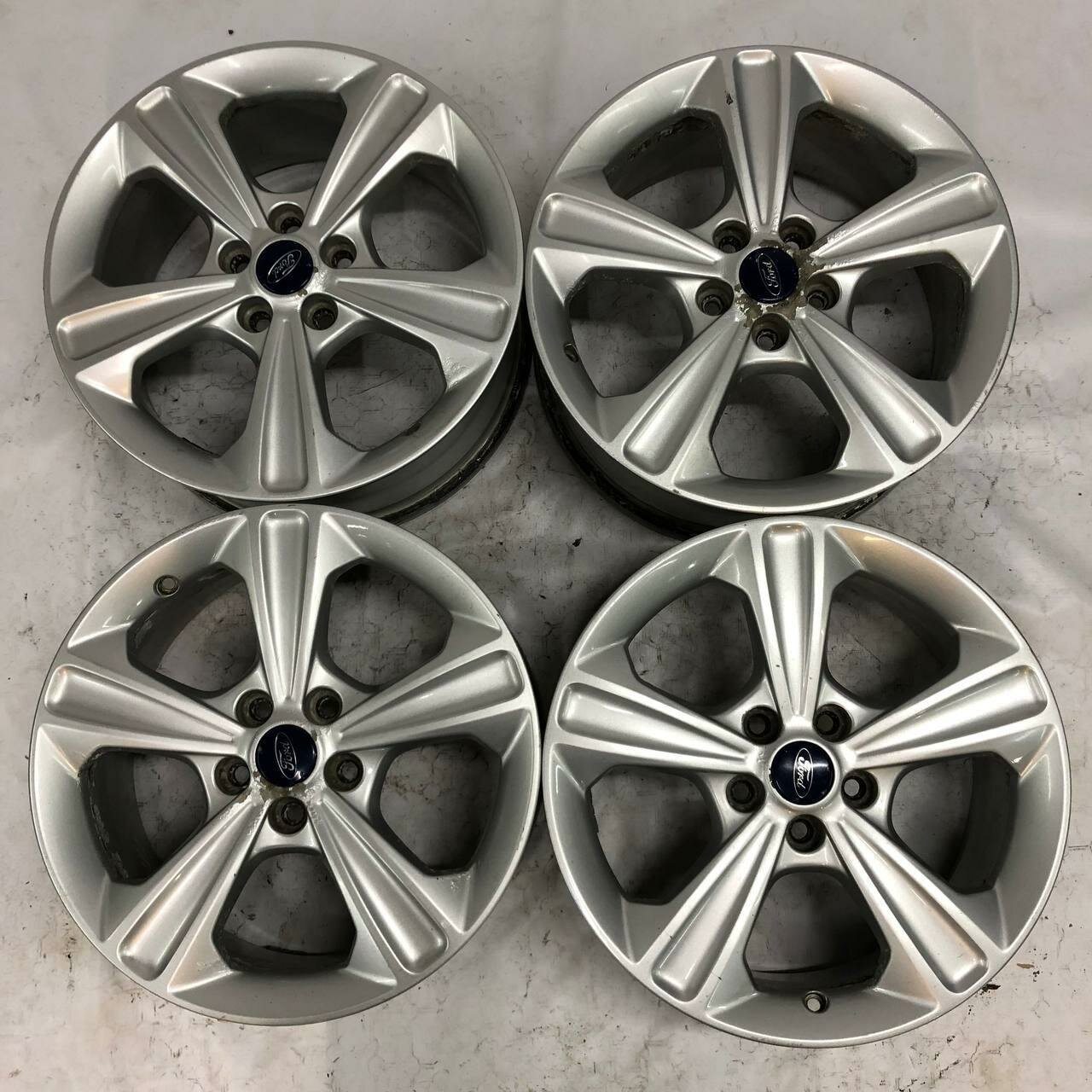 Колесные диски Ford 17x7.5 PCD 5x108 D63.3 ET52.5 (оригинал)